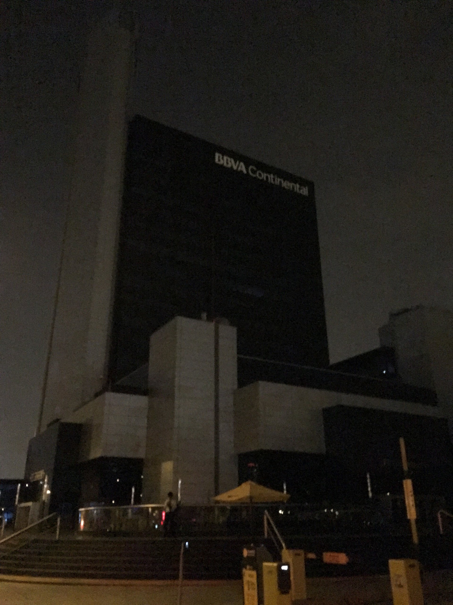 BBVA | La Hora del Planeta recorre los edificios de BBVA - (Banco ...