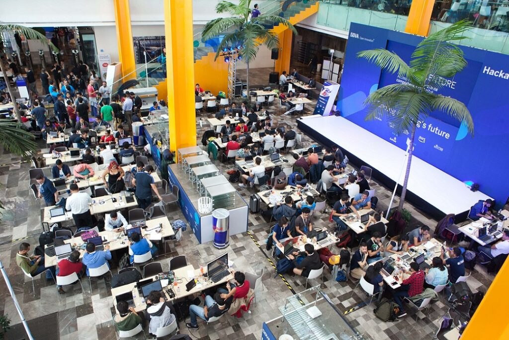 Hackathon BBVA 2018: Crear, desarrollar y emprender | BBVA