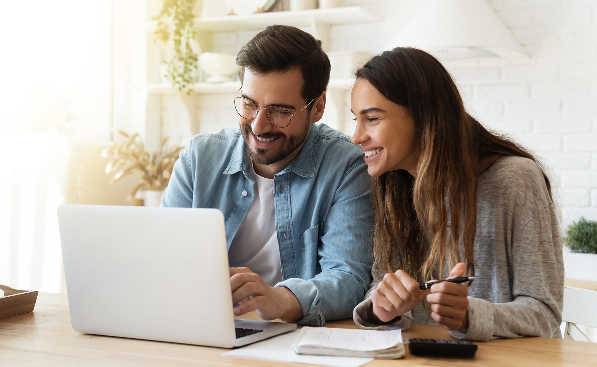 ¿Qué es un aval bancario y cómo un banco te puede avalar?