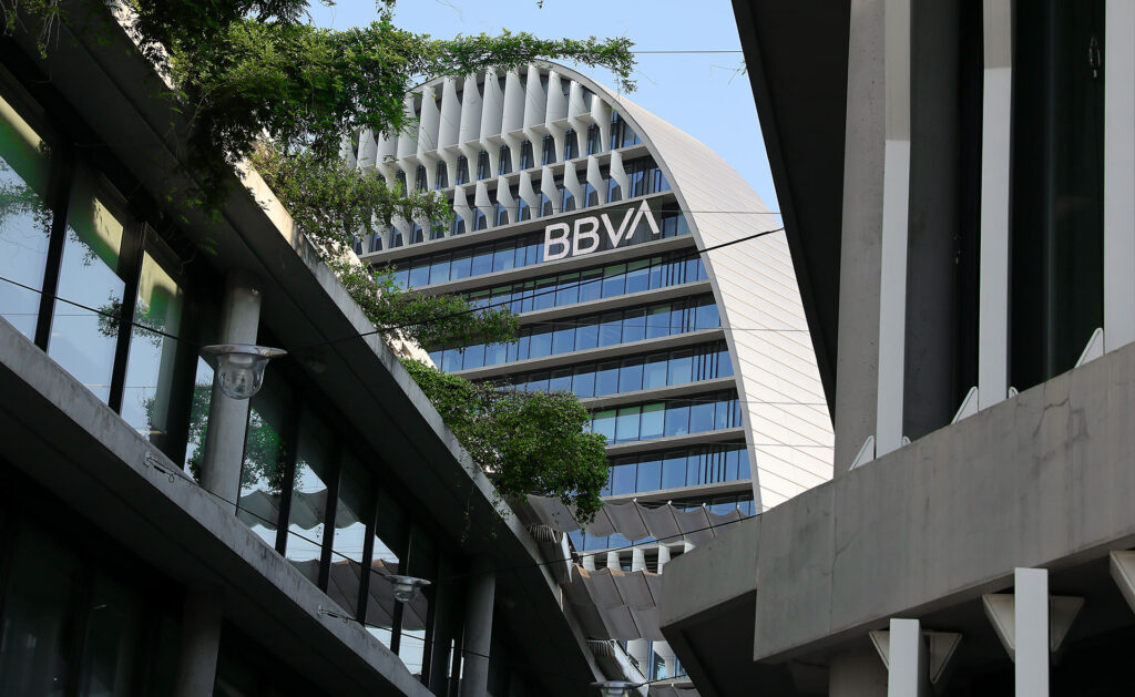 BBVA achieves 150 billion euros in sustainable business.