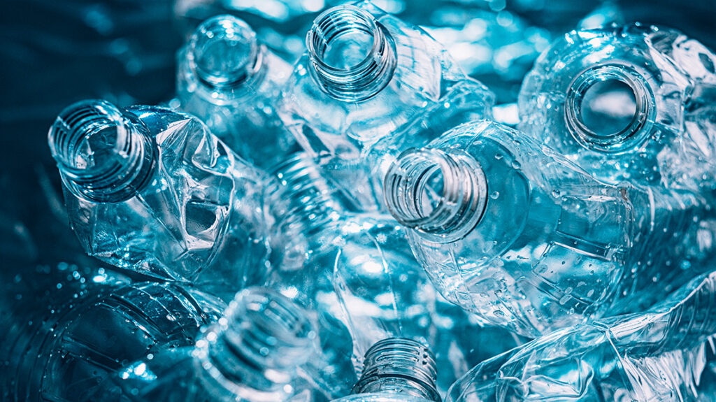 "El plástico es un material que el planeta no puede digerir”