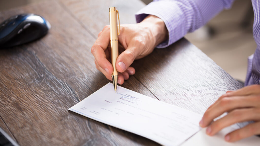 Los diferentes tipos de cheques en Colombia y para qué se utilizan