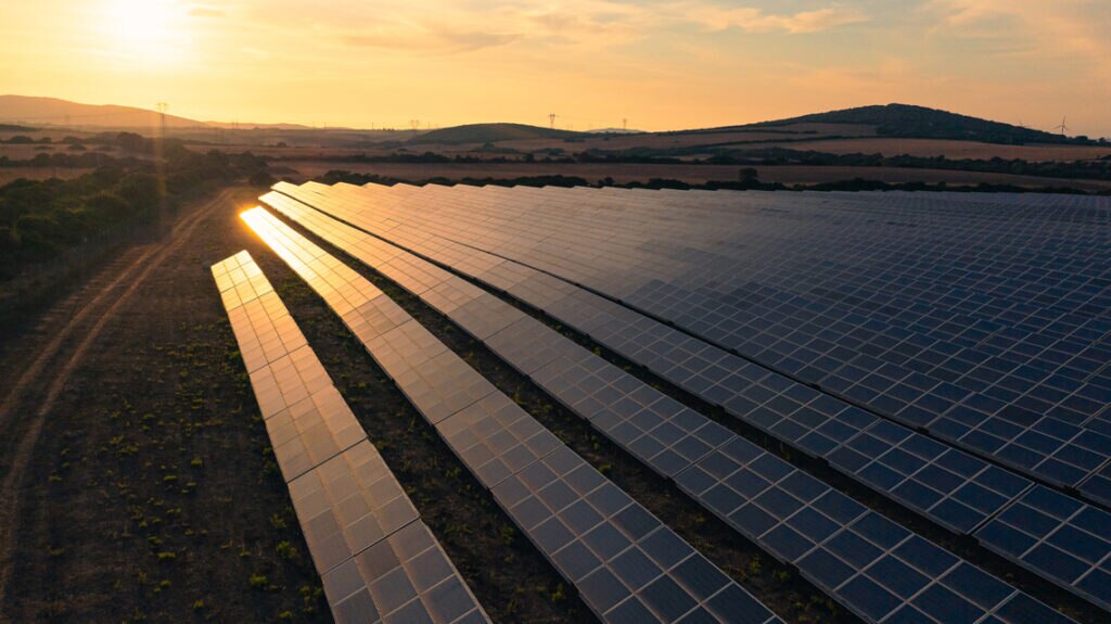 BBVA y el ICO firman con Cesce una póliza de seguro para financiar el ...