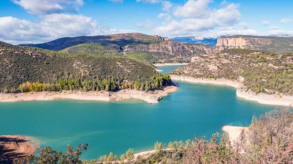 ¿Qué es un embalse y cómo ayuda a combatir la sequía?