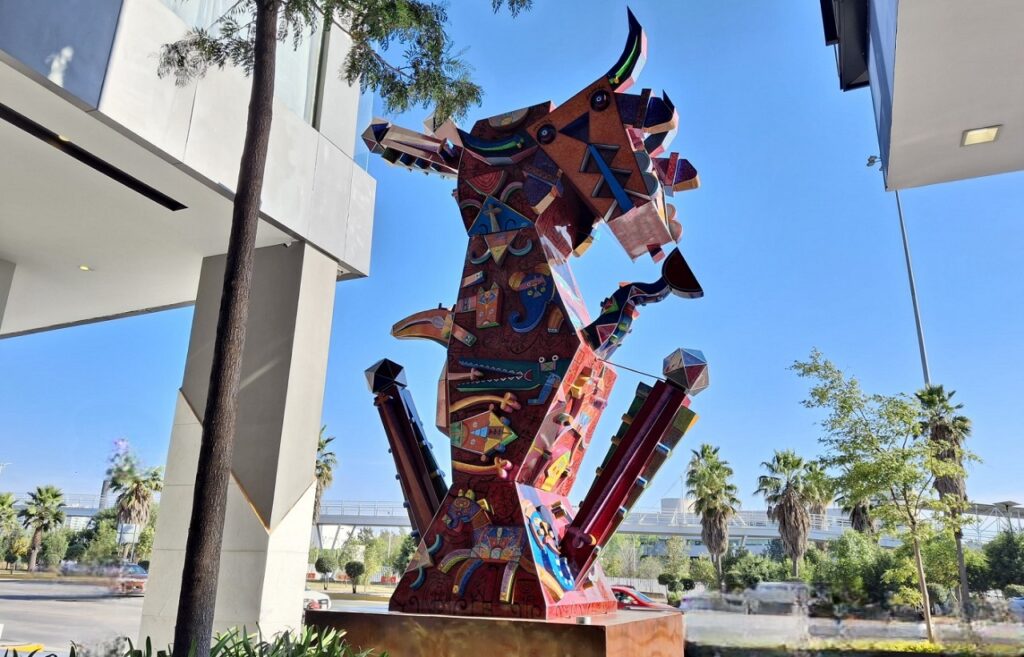 La obra de Fernando Andriacci se exhibe en la Torre Inxignia de Puebla ...