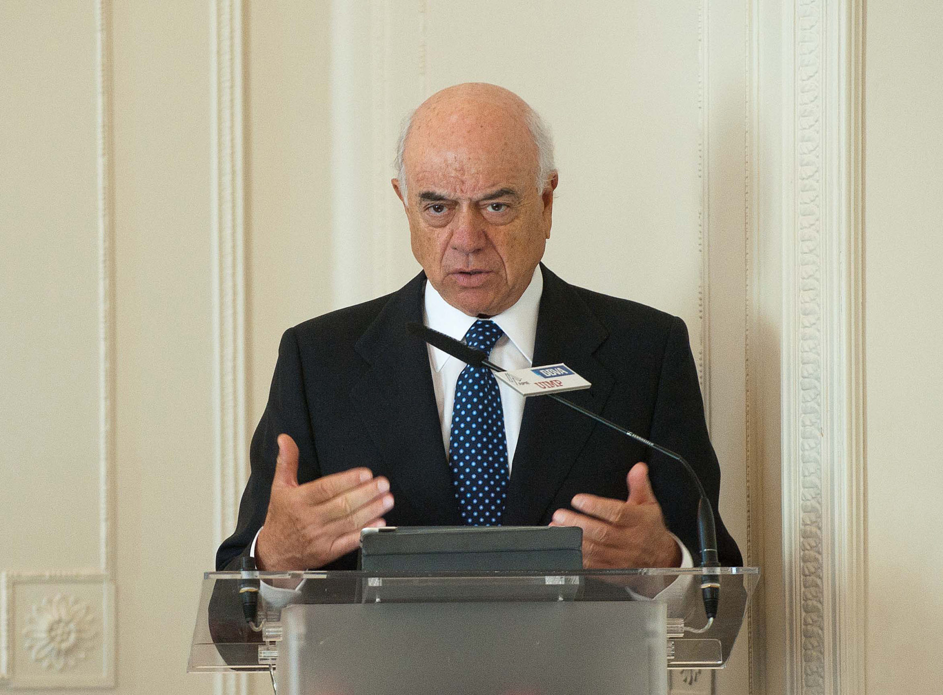 Francisco González: "Decisions in digital banking were taken seven ...