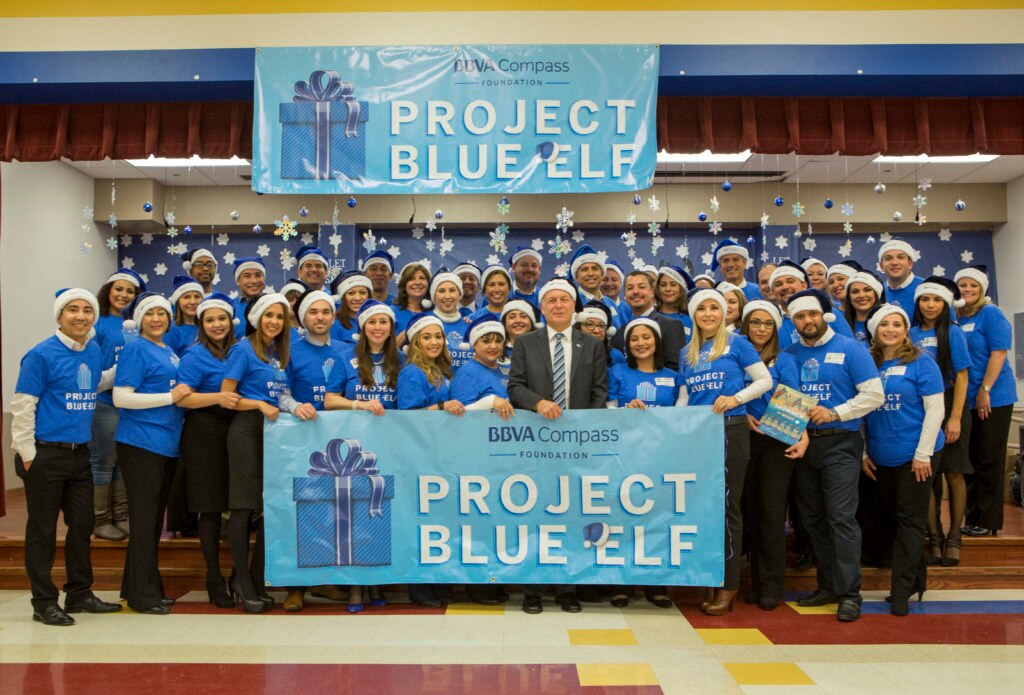 In its fourth year, Project Blue Elf spreads joy to 6,000 children | BBVA